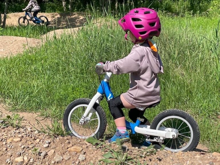 Bike Safety for Kids - Kids Ride Bikes