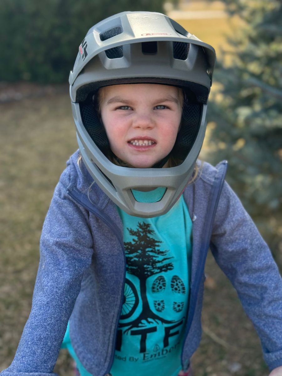 Choosing a Kids Full Face Helmet - Kids Ride Bikes