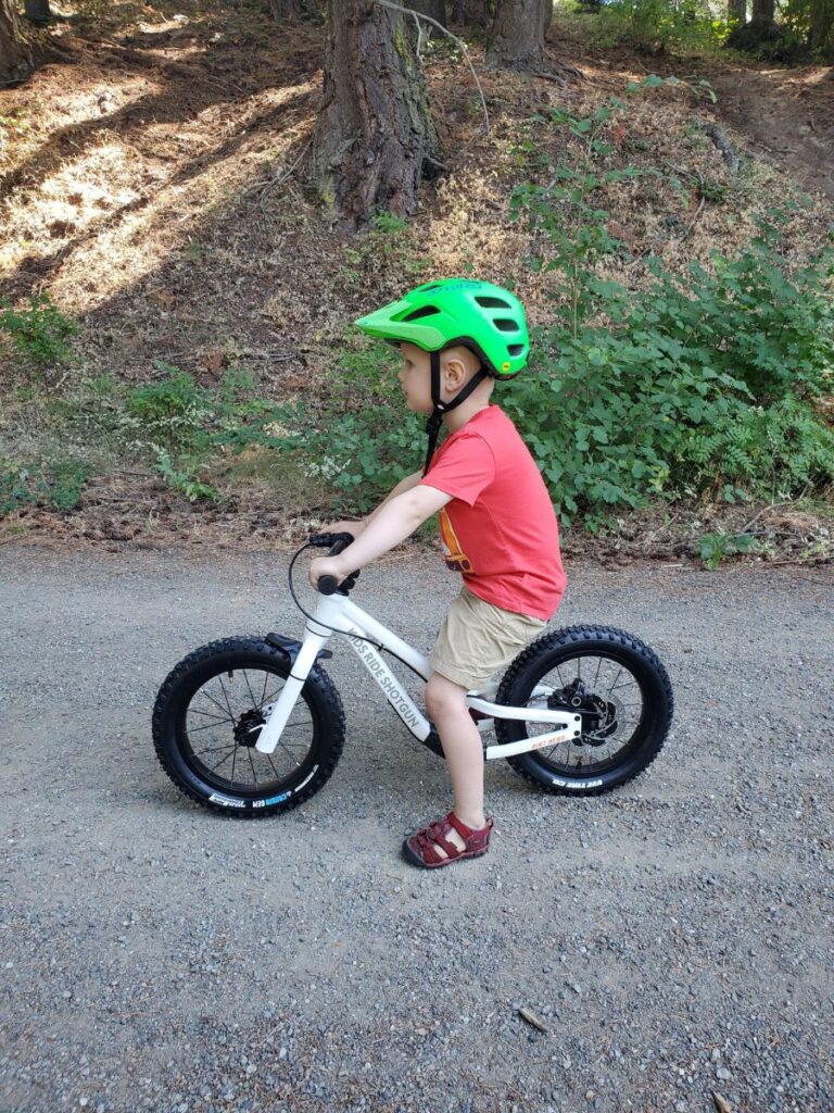 Dirt Hero Off-Road Balance Bike Review - Kids Ride Bikes